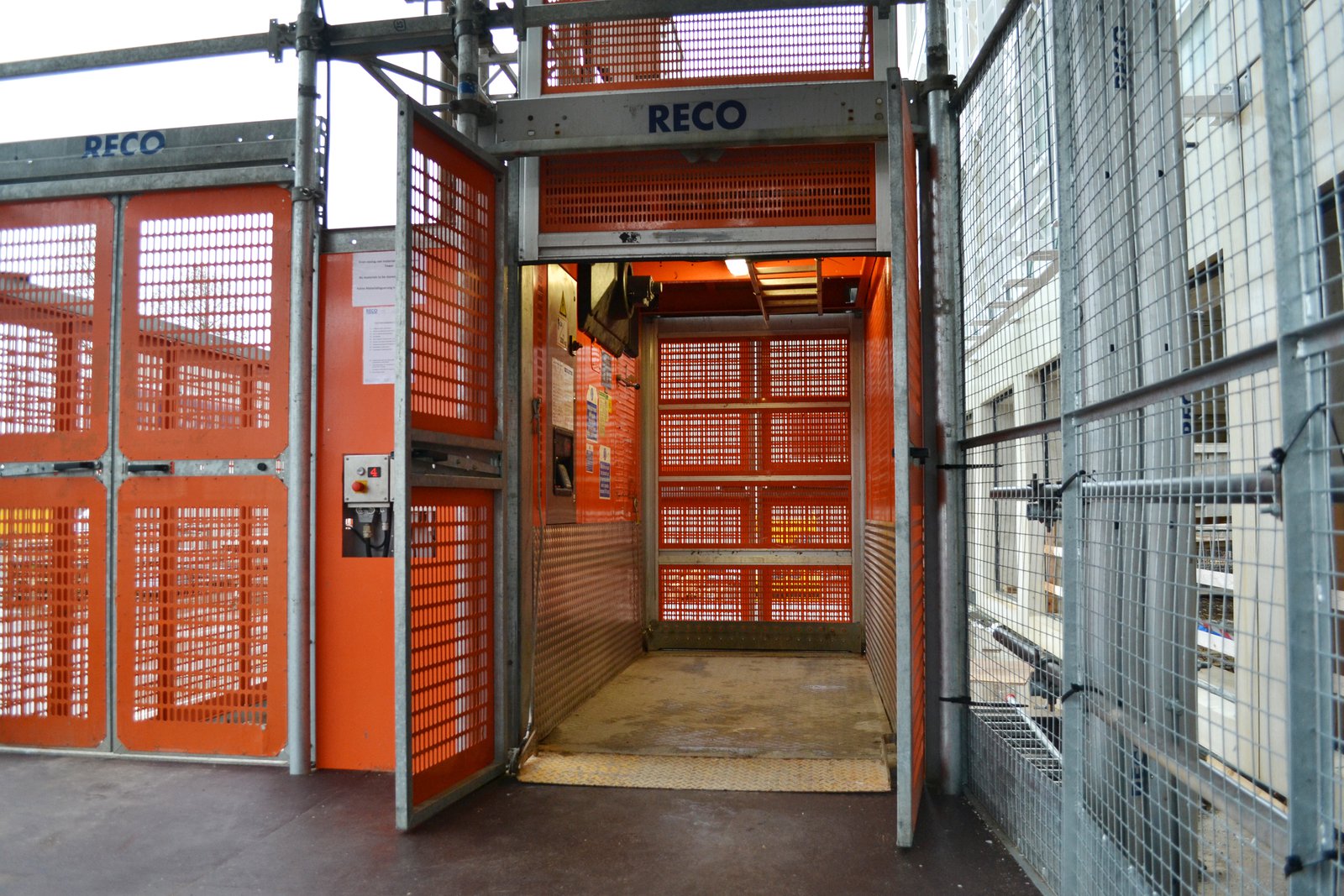 RECO Common Tower huren | Tot 240m Hoog | Bijna Geen Gevelopening