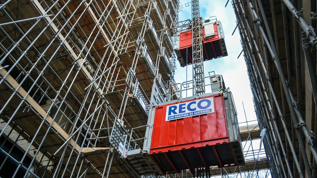 Personen-goederenlift huren | Groot assortiment en goede service!