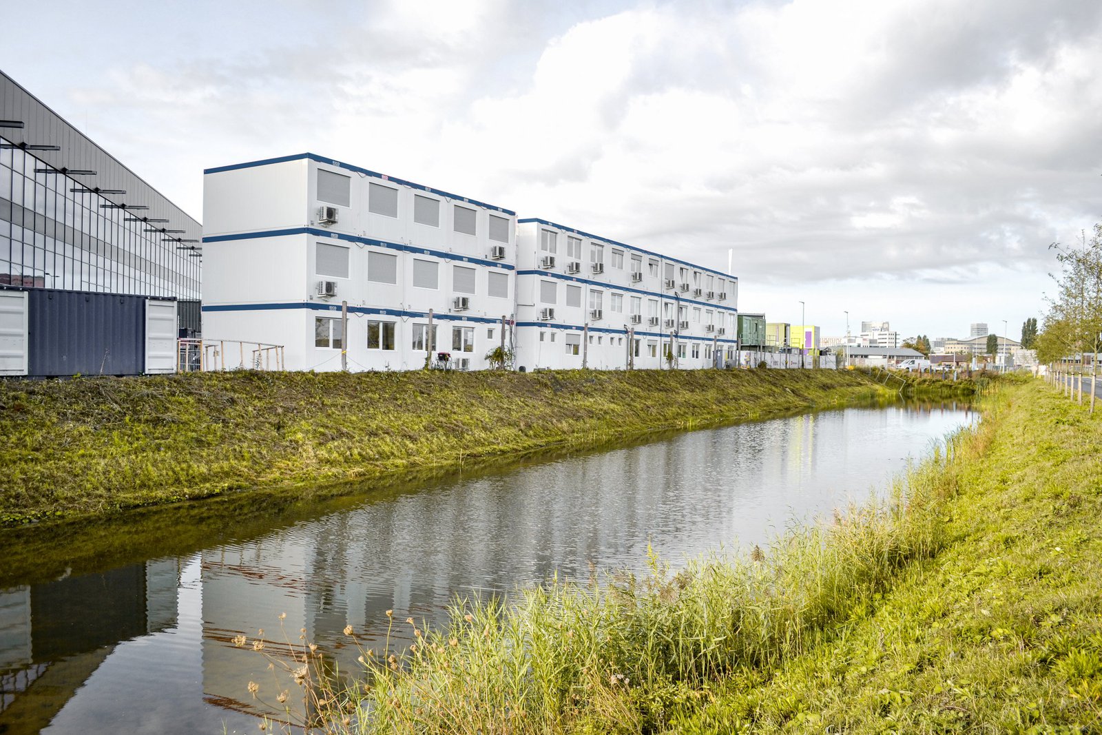 Kantoorunits huren | Comfortabele werkplekken nodig?